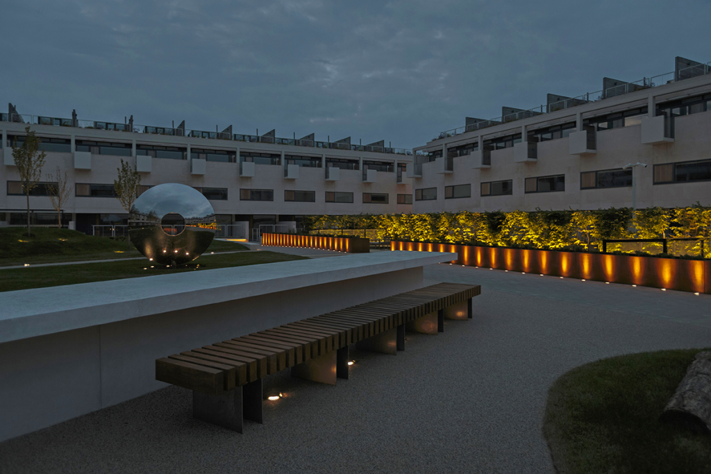 Exhibitor List - LiGHT